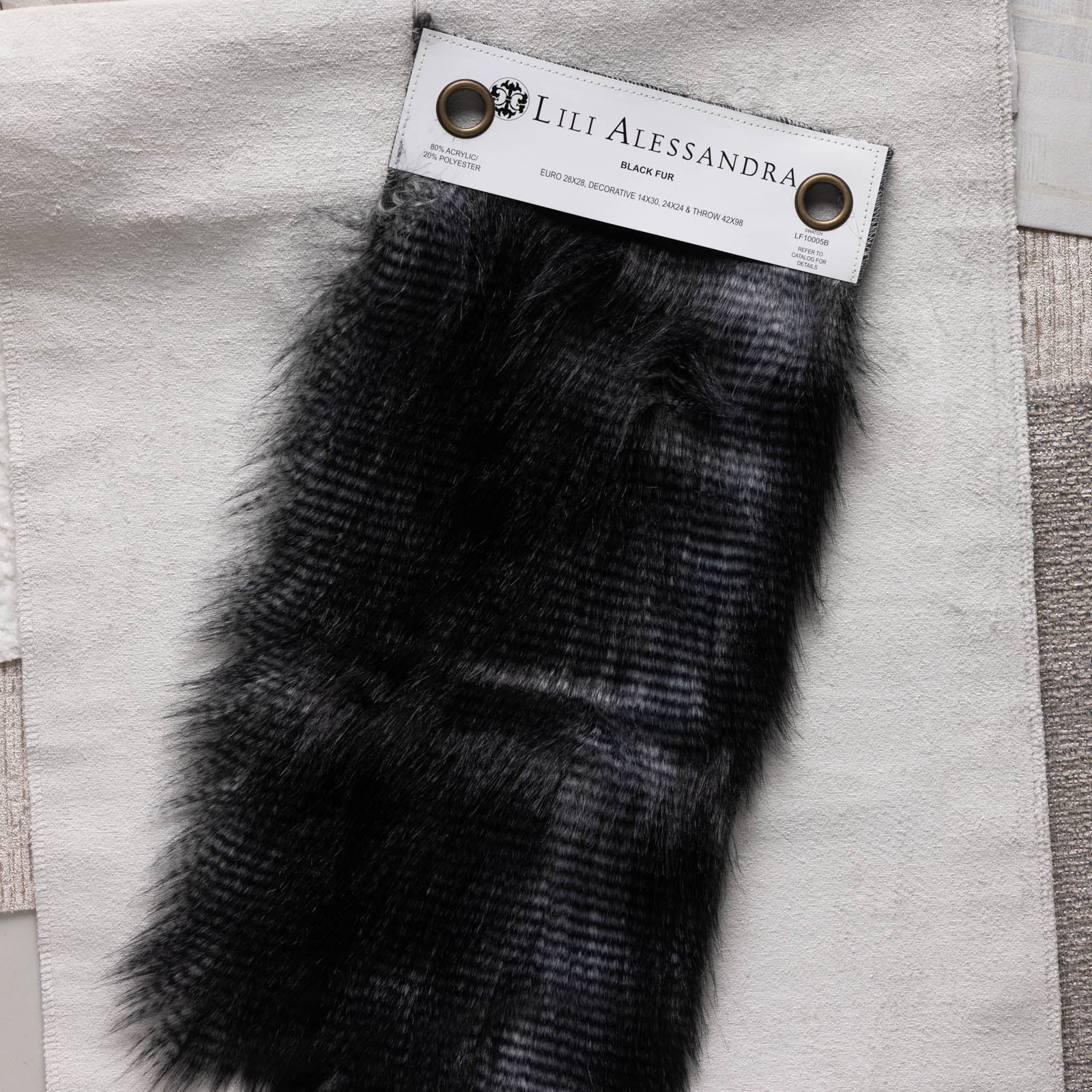 Swatch - Black Faux Fur 8.5x11 – Lili Alessandra