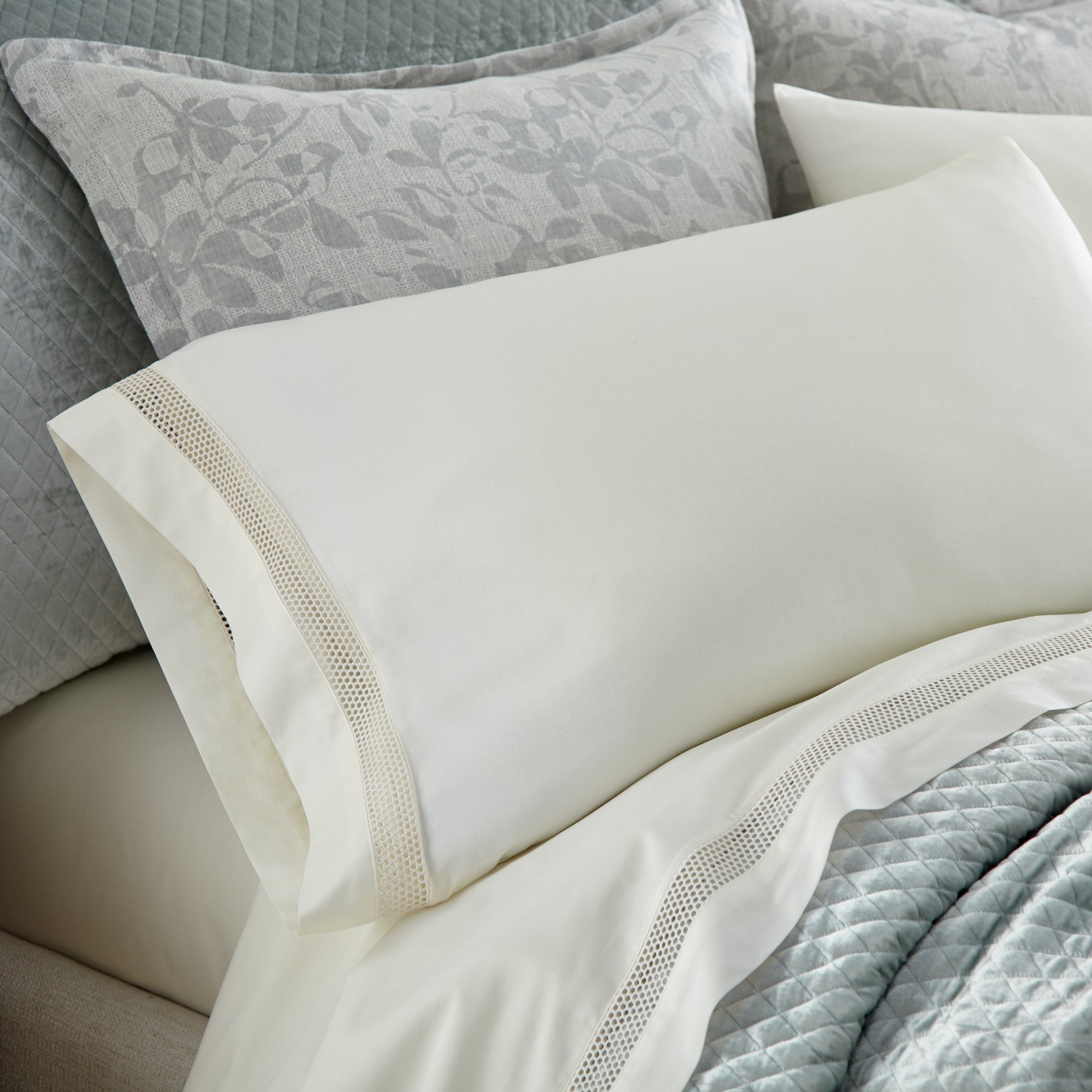 Vienna Ivory Pillowcases King by Lili Alessandra